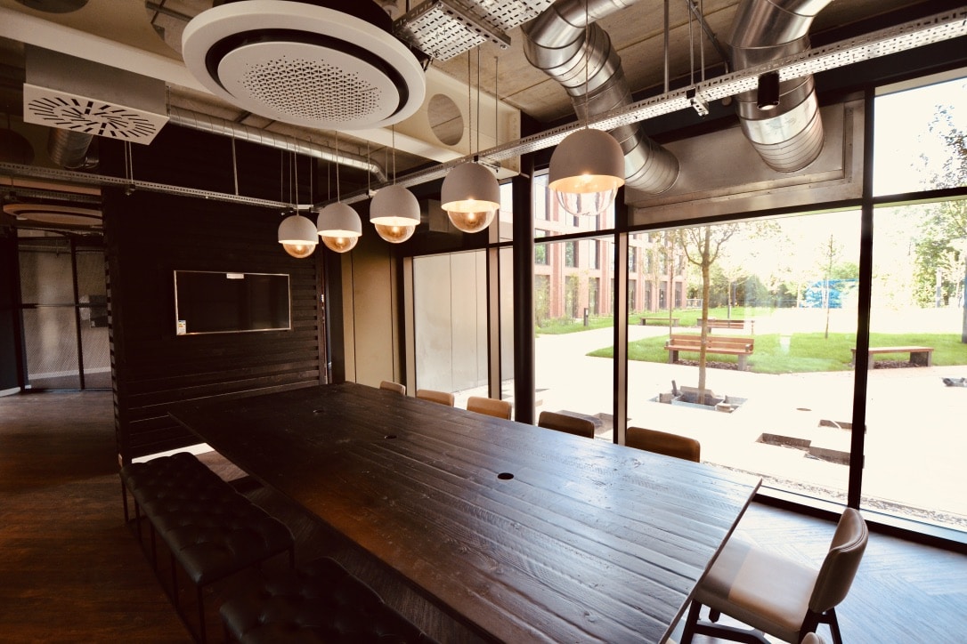 Vita Pebble Mill - FIS