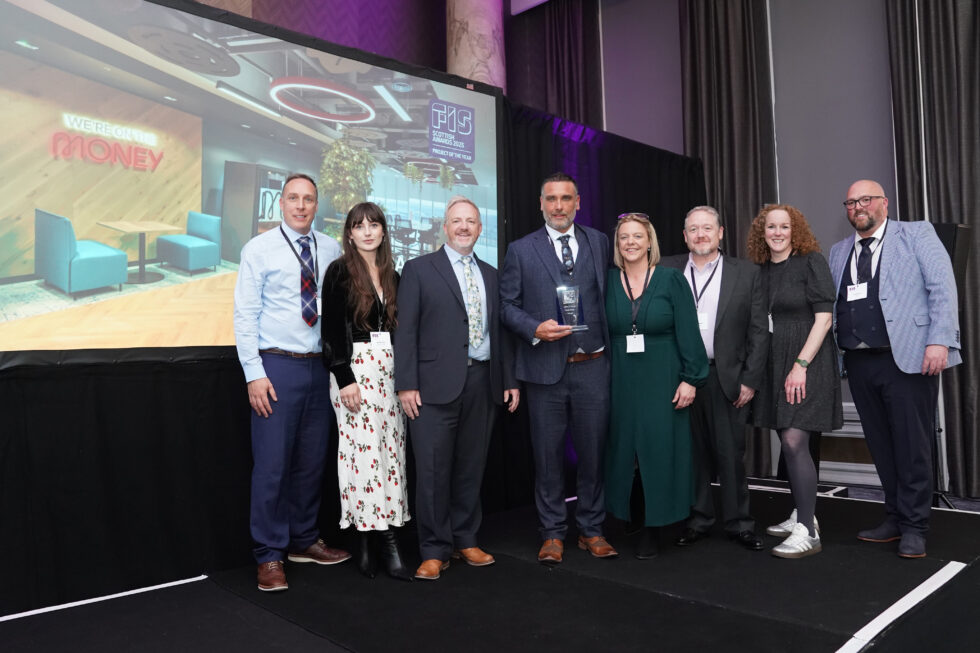 Celebrating excellence at the 2025 FIS Scottish Awards - FIS